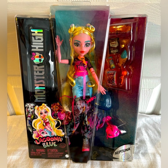 monster high | Toys | Monster High Lagoona Blue Doll With Accessories ...